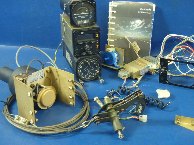 S-TEC 0131-1-1 System 50 Autopilot w/Altitude Hold Upgraded w/ST-901 ...