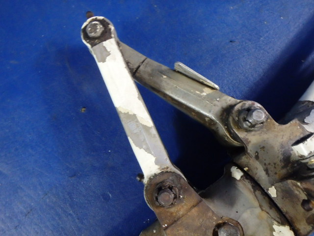 Cessna NPN MAIN LANDING GEAR STRUT ASSEMBLY - LH