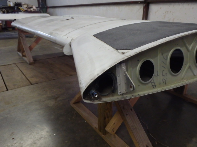 Piper 66601-05 WING - Right w/ Horton stol kit RIGHT HAND (See details)