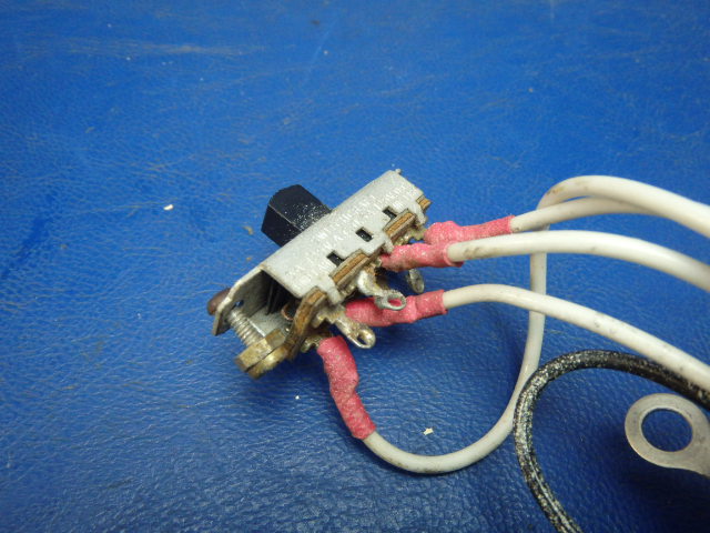 Cessna 1470089-14 Map Light-Front Door Post(Needs Lens)