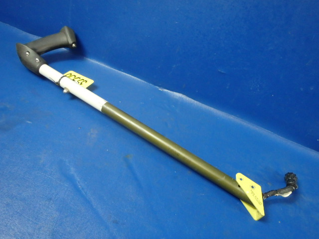 Cessna . CONTROL STICK (YOKE) CO-PILOT ASSEMBLY