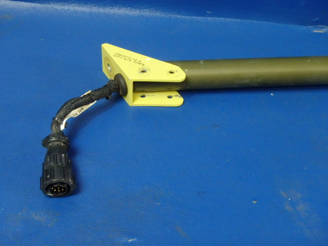 Cessna . CONTROL STICK (YOKE) CO-PILOT ASSEMBLY