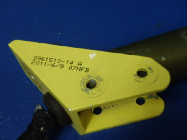 Cessna . CONTROL STICK (YOKE) CO-PILOT ASSEMBLY