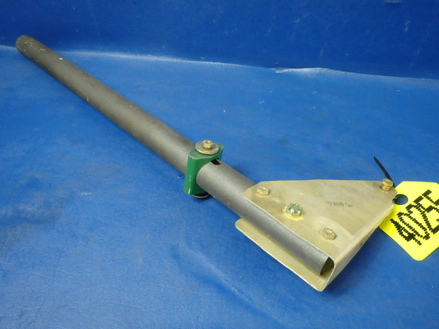 Cessna . FLAP HANDLE