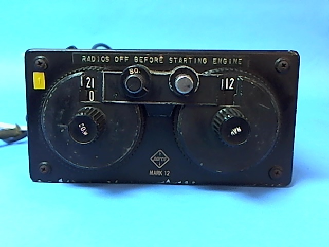 Narco Mark 12 Nav/Com Aircraft Radio w/Tray and Connectors