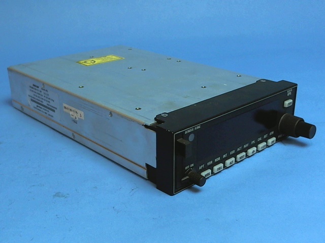 Bendix King 066-01148-1111R-3 KLN 89 GPS w/ tray
