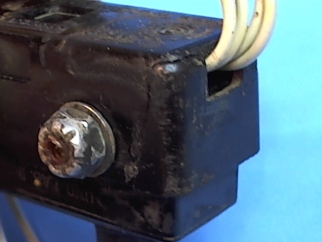 Bellanca B2-2R355-S Squat Switch