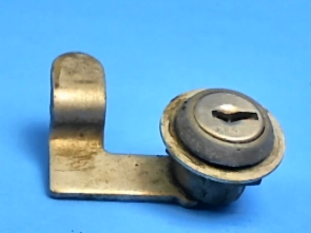 Cessna C253001-0101 LOCK-DOOR LH w/0413322-3 CAM NO Key