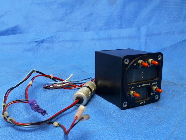 Davtron M811B CLOCK CHRONOMETER