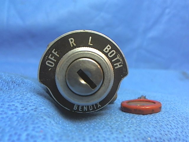 Bendix 10-51124-33 SWITCH-IGNITION-MAGNETO L/R/BOTH/START-w/Placard w/KEY