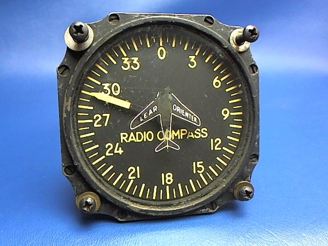 Cessna 2330A RADIO COMPASS