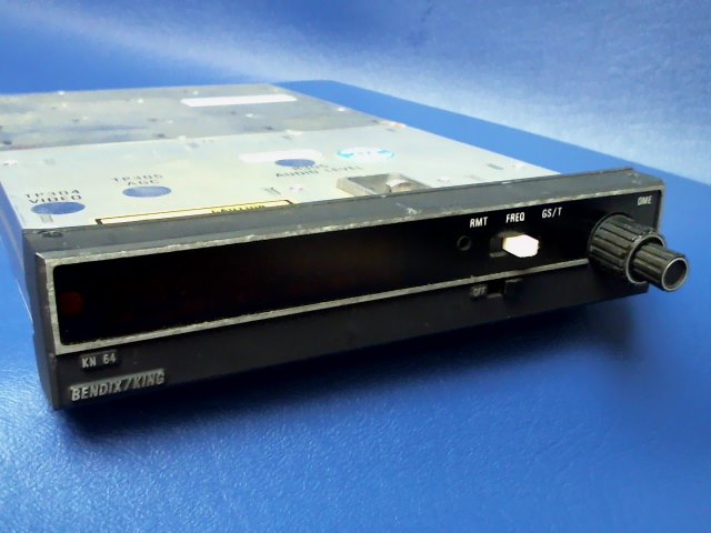 King 066-1088-00 KN-64 DME (14/28 Volts )