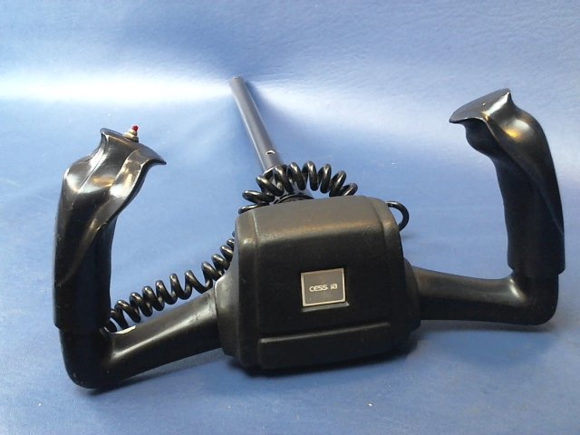 Cessna 0513261-17 CONTROL WHEEL YOKE