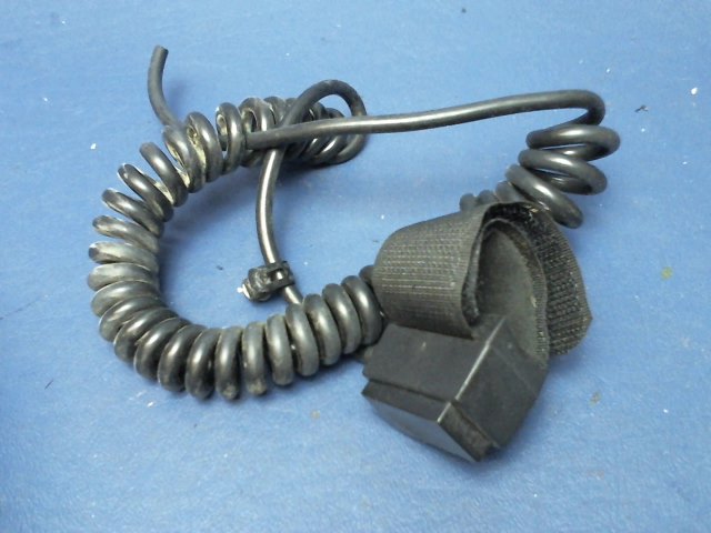 Telex PT-300 Push to talk switch (PTT) End is Cut off