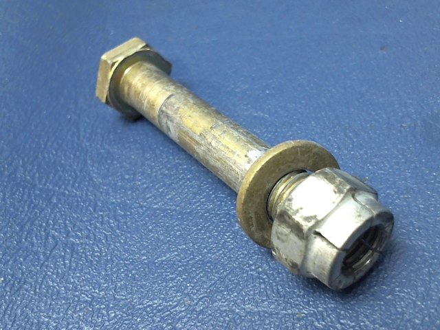 Beechcraft NAS1305-21 BOLT-FWD/5TH ATTACH POINT