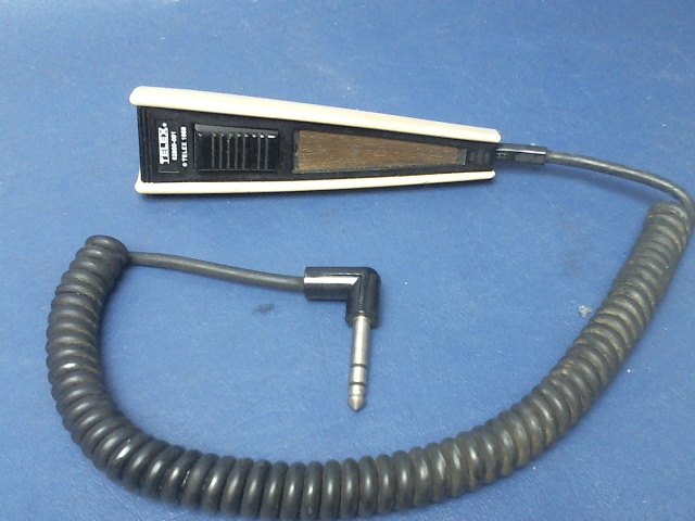 Telex 474 642 MICROPHONE. - (Telex 62800-001)