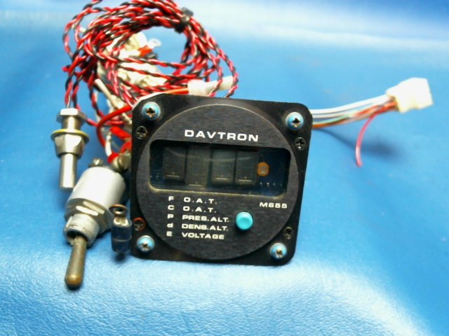 Davtron 655 M655 MULTI FUNCTION GAUGE W/PROBE AND SWITCH