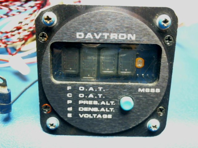 Davtron 655 M655 MULTI FUNCTION GAUGE W/PROBE AND SWITCH