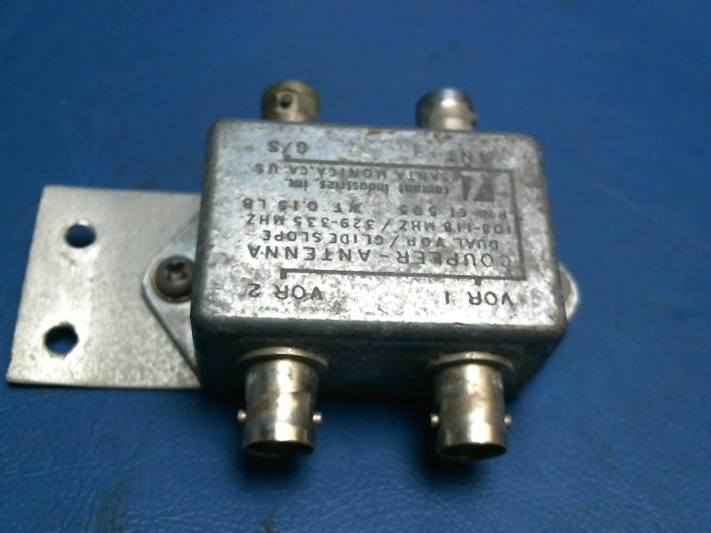 Comant CI-505 CI-505 Dual VOR/Glide Slope Antenna Coupler