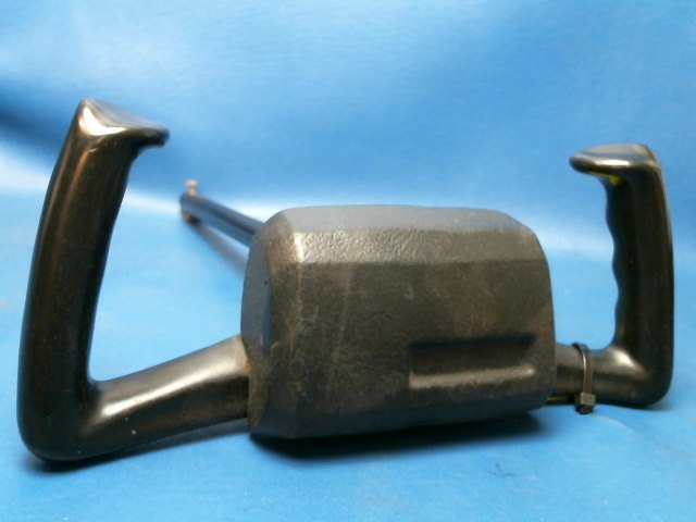 Cessna 0513260-4 YOKE-WHEEL CONTROL