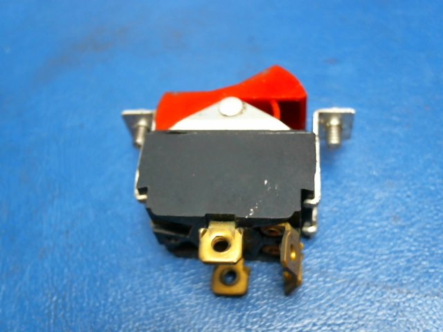 Piper 487 868 SWITCH - Master (8911K577)