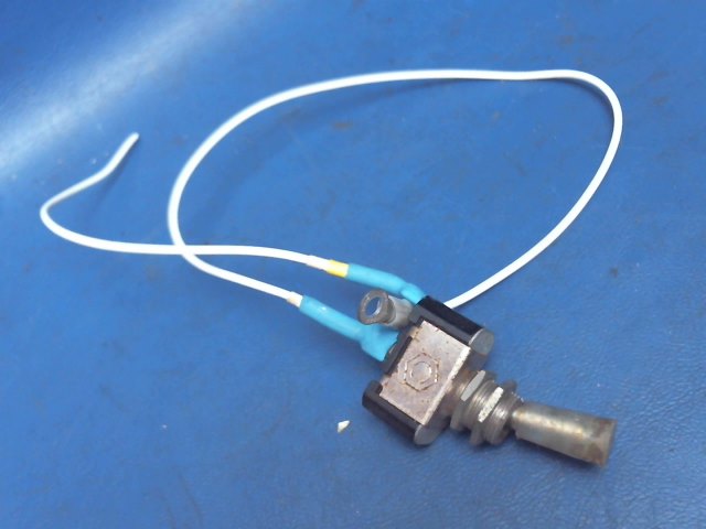 UND.LAB.INC UNKNOWN SWITCH