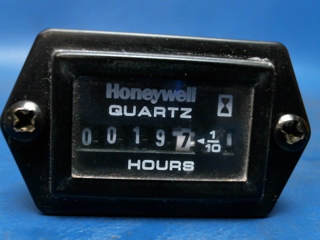 Cessna 85094 HOBBS HOURS METER - QUARTZ
